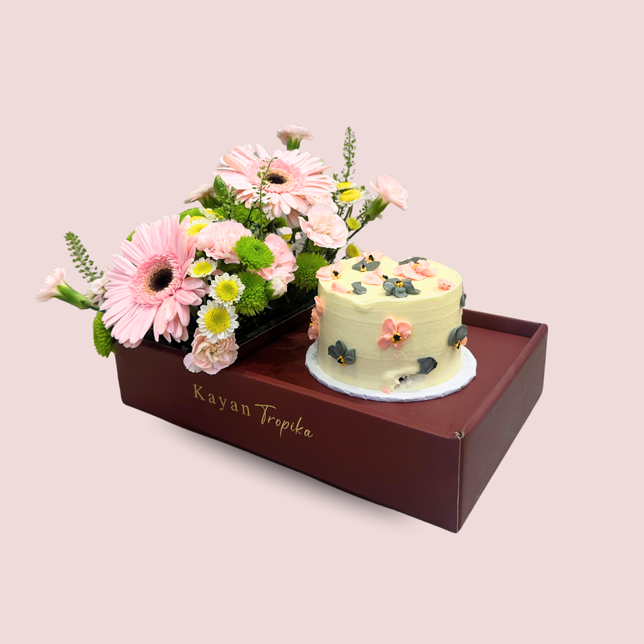 The Blooming Cake – kayantropika